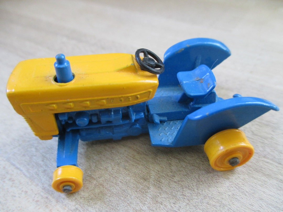 Vintage Matchbox No. 39 Ford Tractor by Lesney - Made in England Estate ...