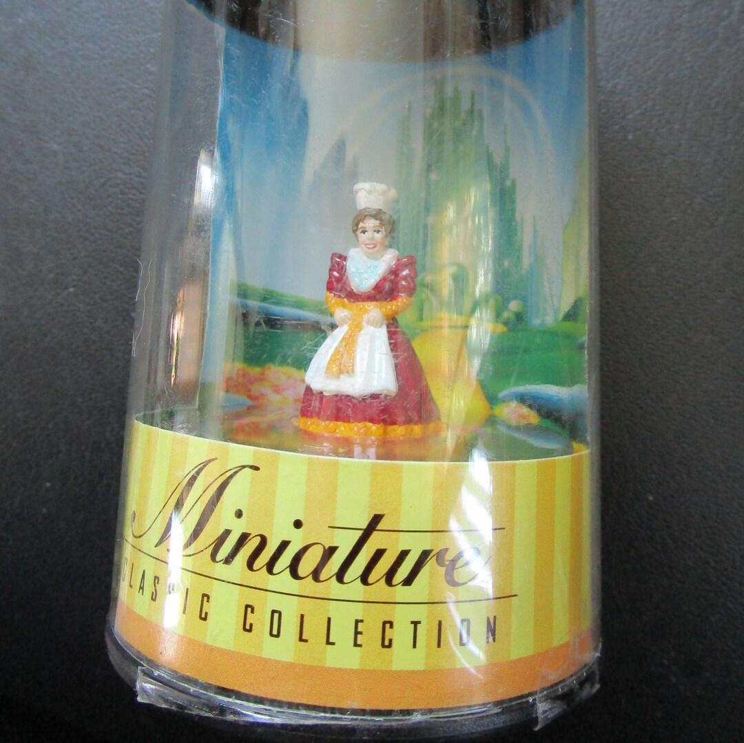 Vintage Retro Classic Warner Bros. Wizard of Oz Miniatures of - Etsy