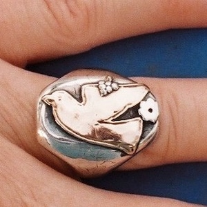 Flying Gold Dove on a Sterling Silver Ring With a Flower and a Cluster ...