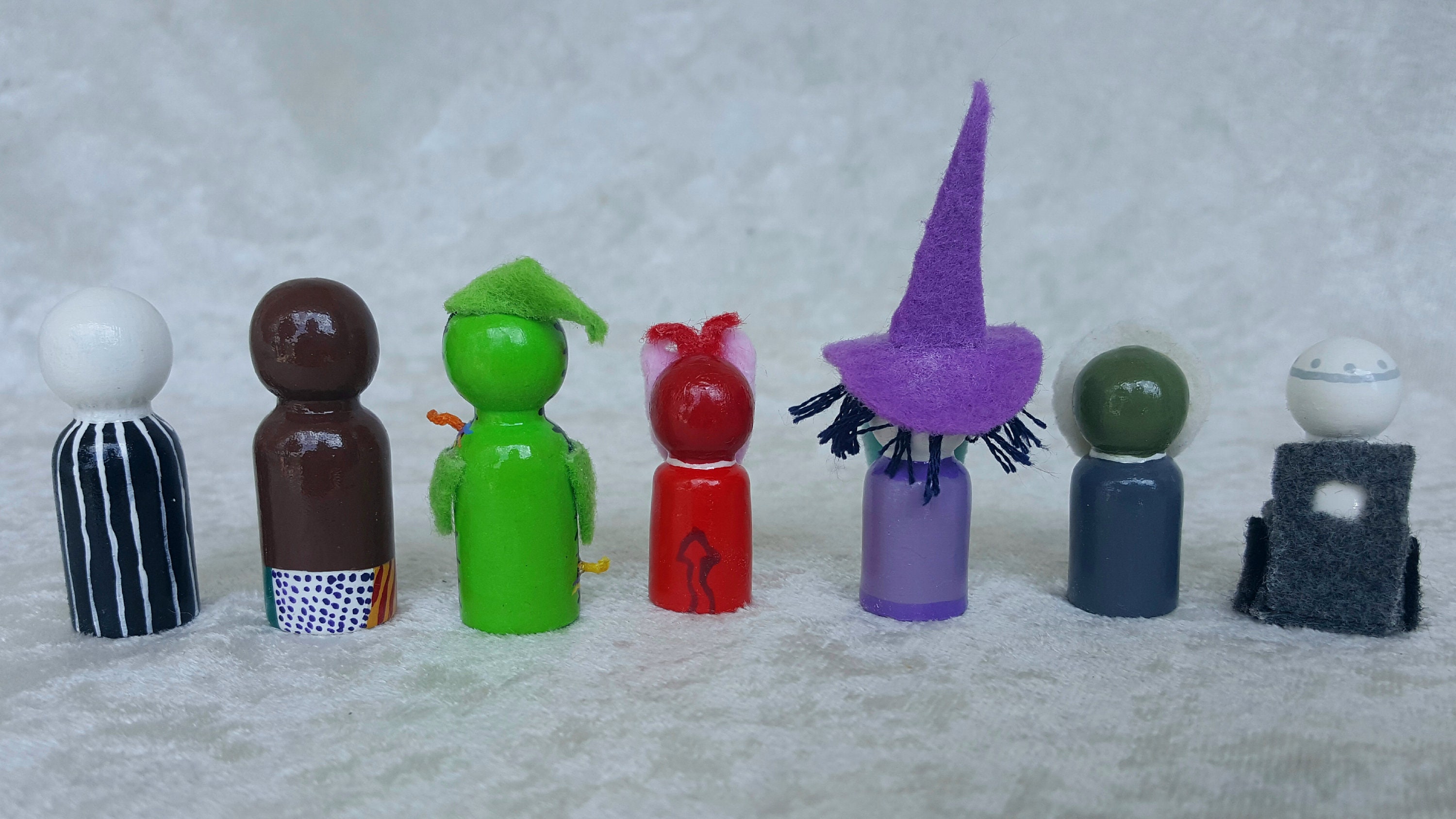 7 Piece Peg Set - Etsy