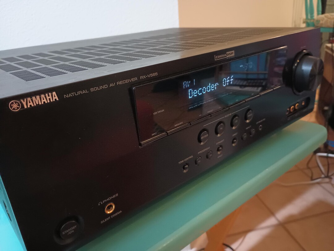 Yamaha Classic AV Receiver 7 Channel 630 Watts RX-V565 Priced to Sell ...