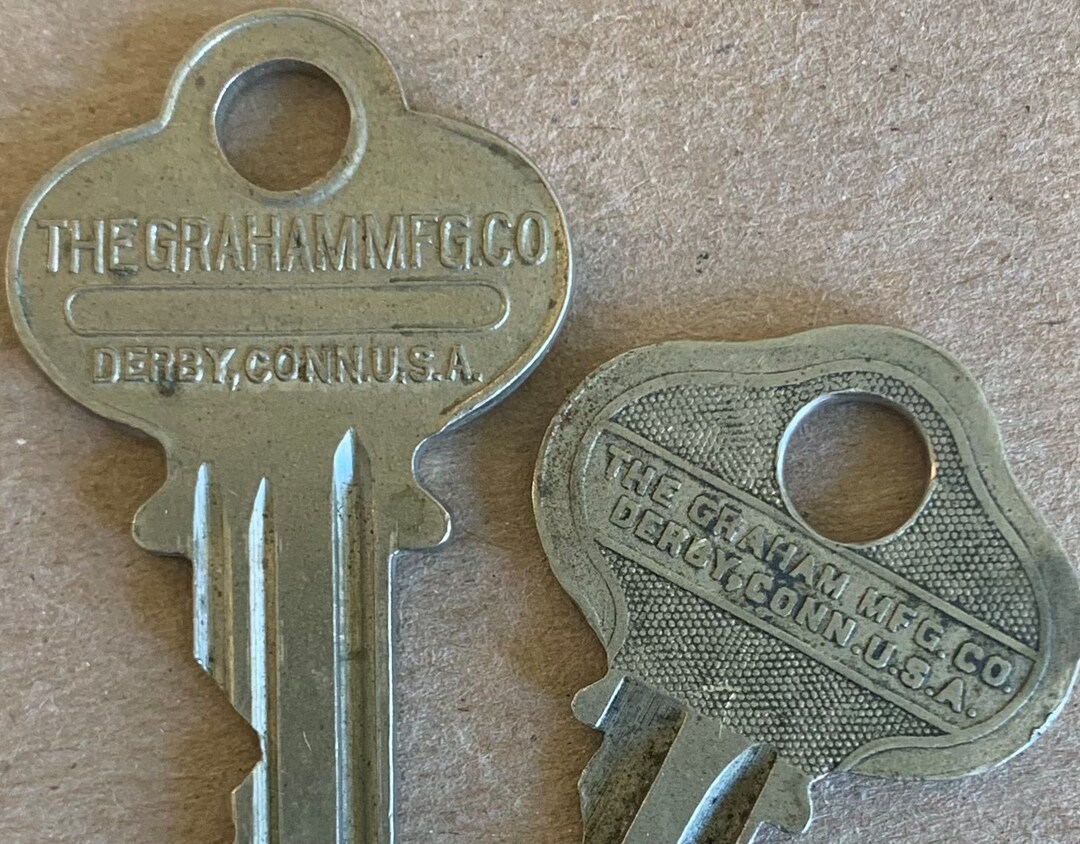 True Vintage Keys the Graham MFG Co Flat Derby Conn USA Ct Old Lock ...