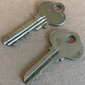True Vintage Keys the Graham MFG Co Flat Derby Conn USA Ct Old Lock ...