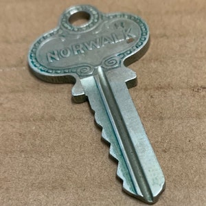 Antique Norwalk Lock Co Key Rare Design Ornate Flat True Vintage Brass ...