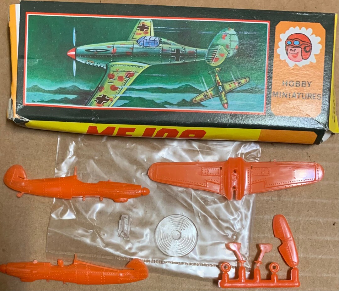 Hobby Miniatures Rare Plastic Mini Model Plane Kit ME 109 Novelty Toy ...