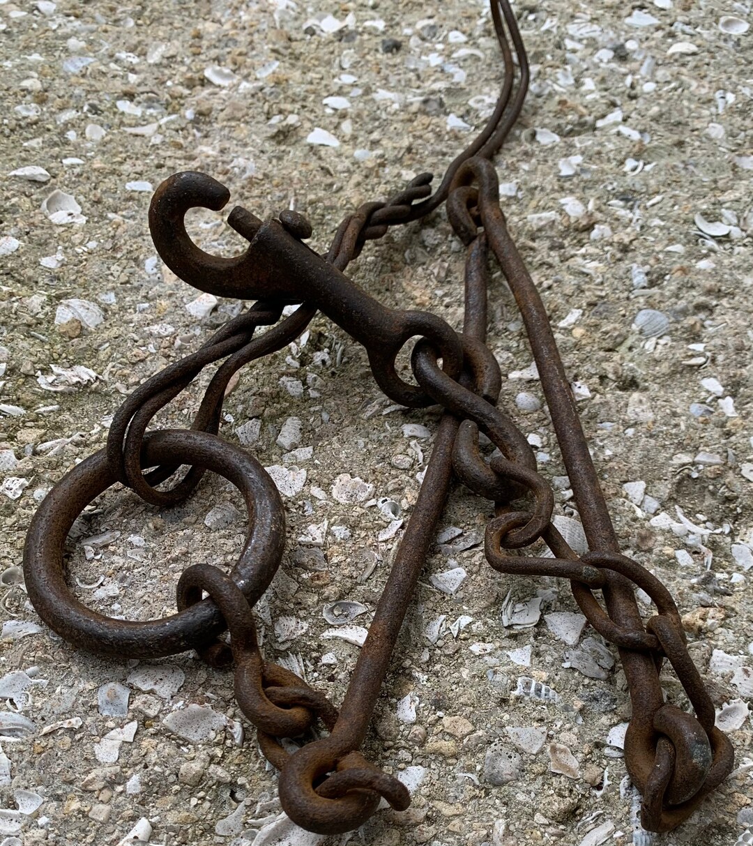 Hook Chain Hanging Ring Extender Bar Twisted Bent Metal Rusty Parts ...