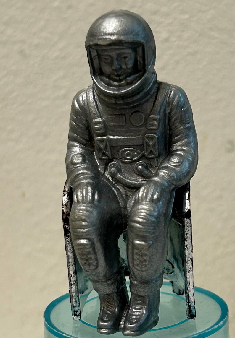 Seated Space Figure Astronaut Silver Gray 1/24 Mercury Suit Play Set ...