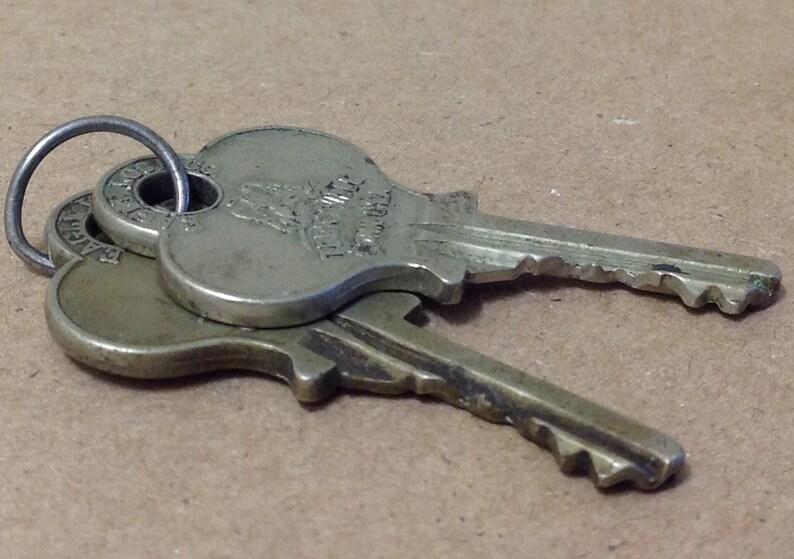 Antique KEYS Eagle Lock Co Ornate Flat True Vintage Brass Lot - Etsy