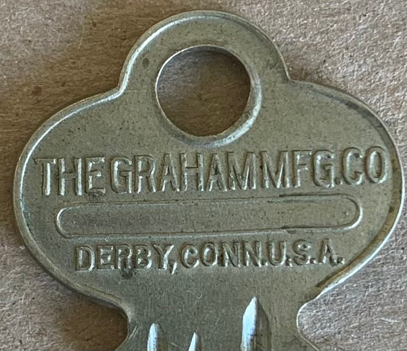 True Vintage Keys the Graham MFG Co Flat Derby Conn USA Ct Old - Etsy