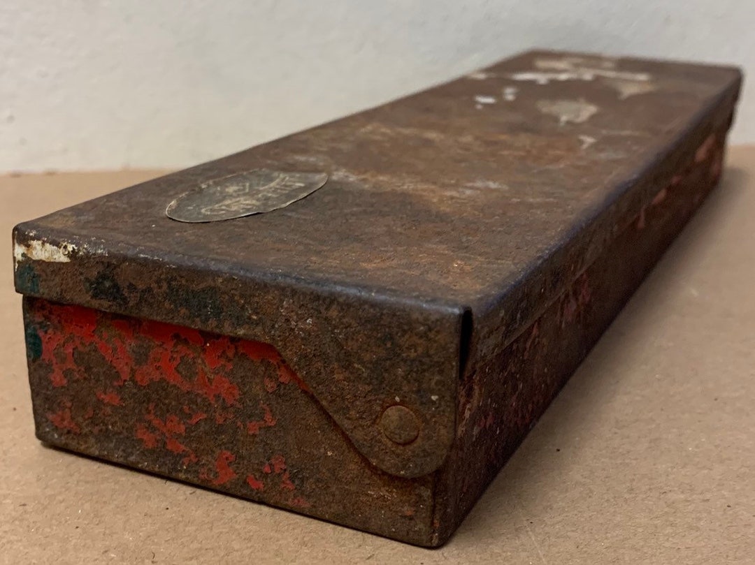 Metal Williams Tool Box Long Narrow Old Chipped Red Paint Rectangle ...
