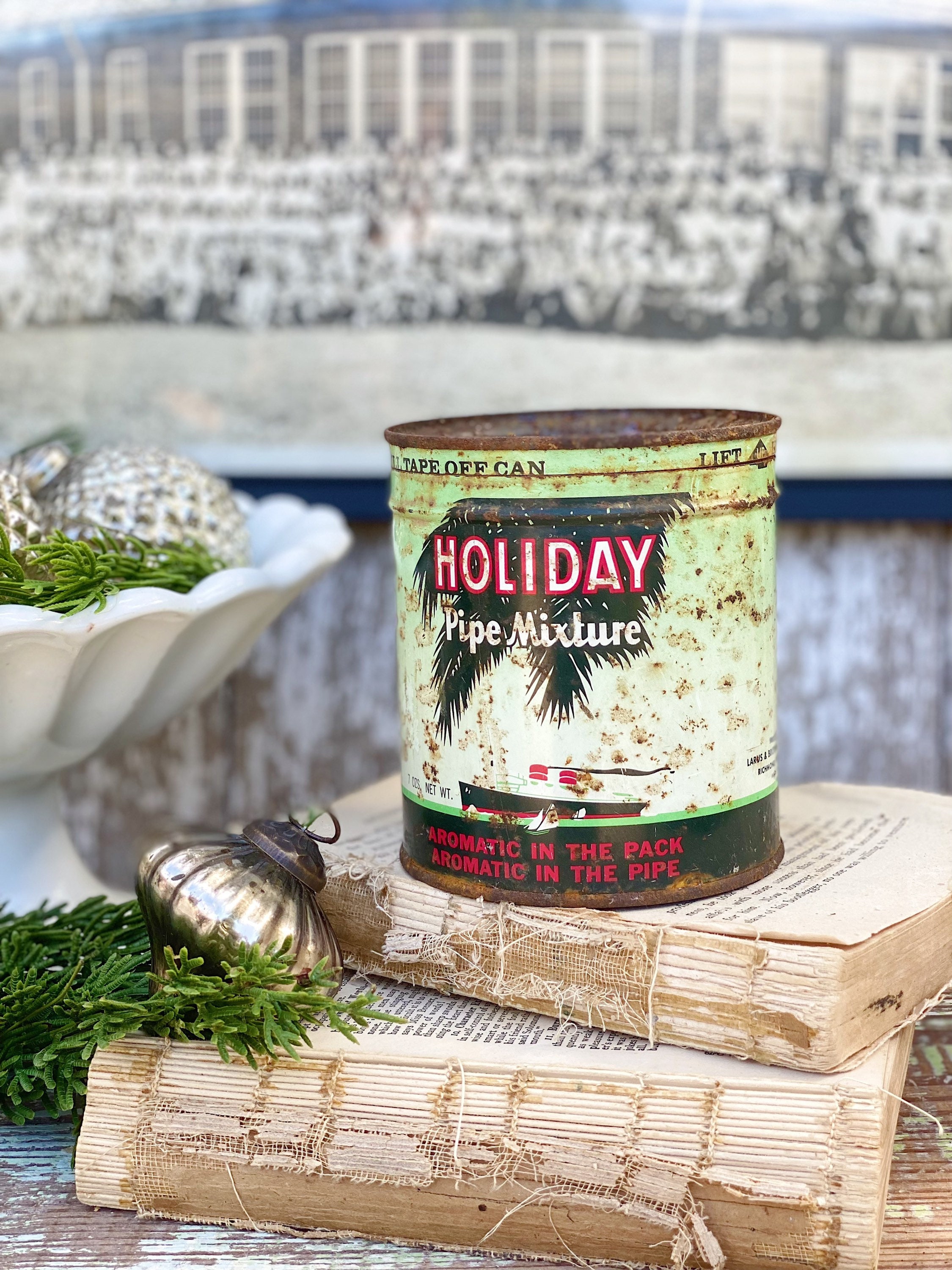 Vintage HOLIDAY Pipe Mixture Tobacco Tin Canister With Lid Farmhouse ...