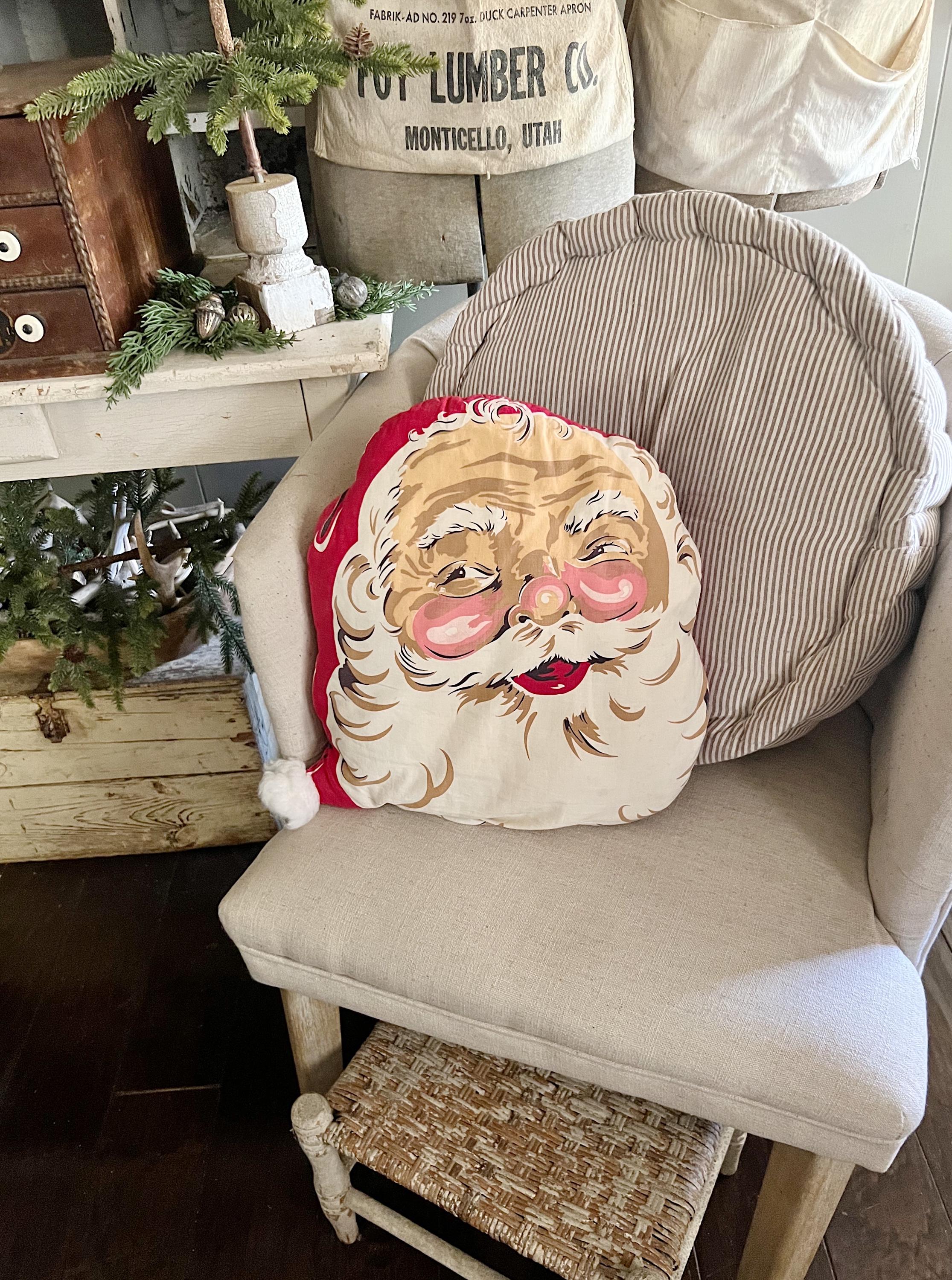 Vintage SANTA CLAUS PILLOW Farmhouse Retro Christmas Decor Merry ...