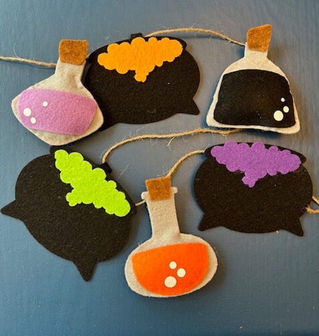 Potion and Cauldron Felt Garland * Handmade * Decorations * Halloween ...