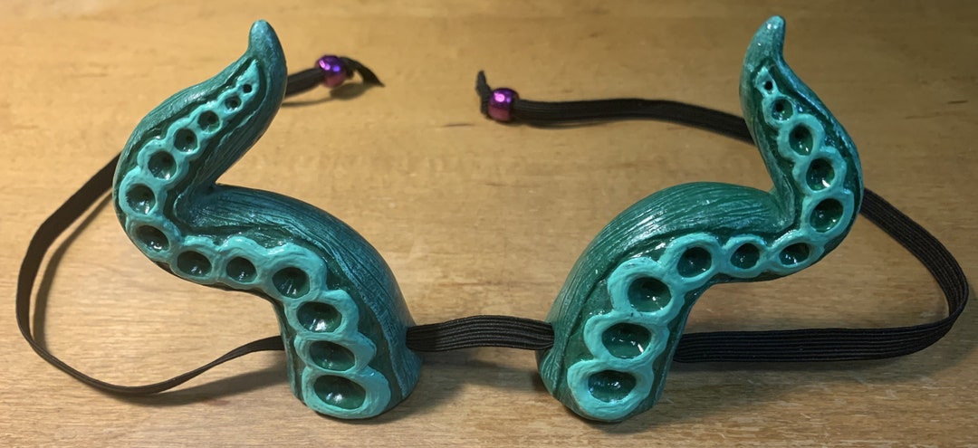 Green Tentacle Horns, Medium Horns for LARP Cosplay Costume Hand ...