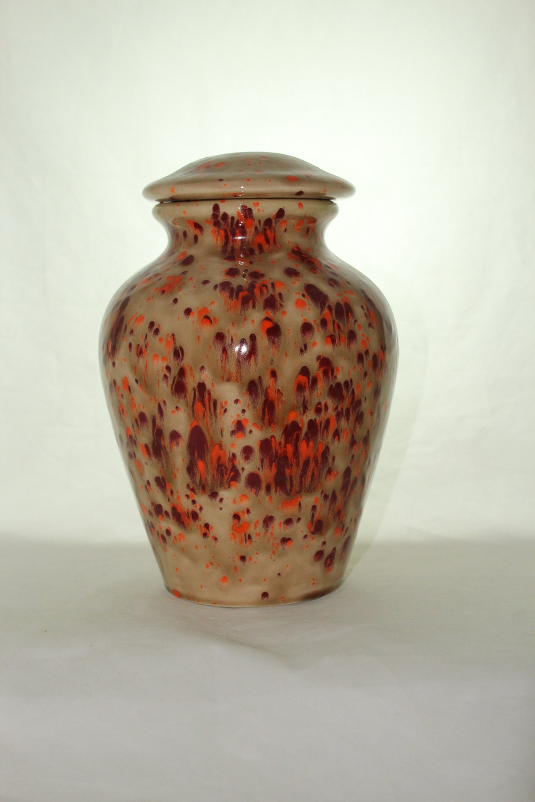 Handmade Ceramic Cremation Urn With Lid, Beige Orange Maroon Crystals ...
