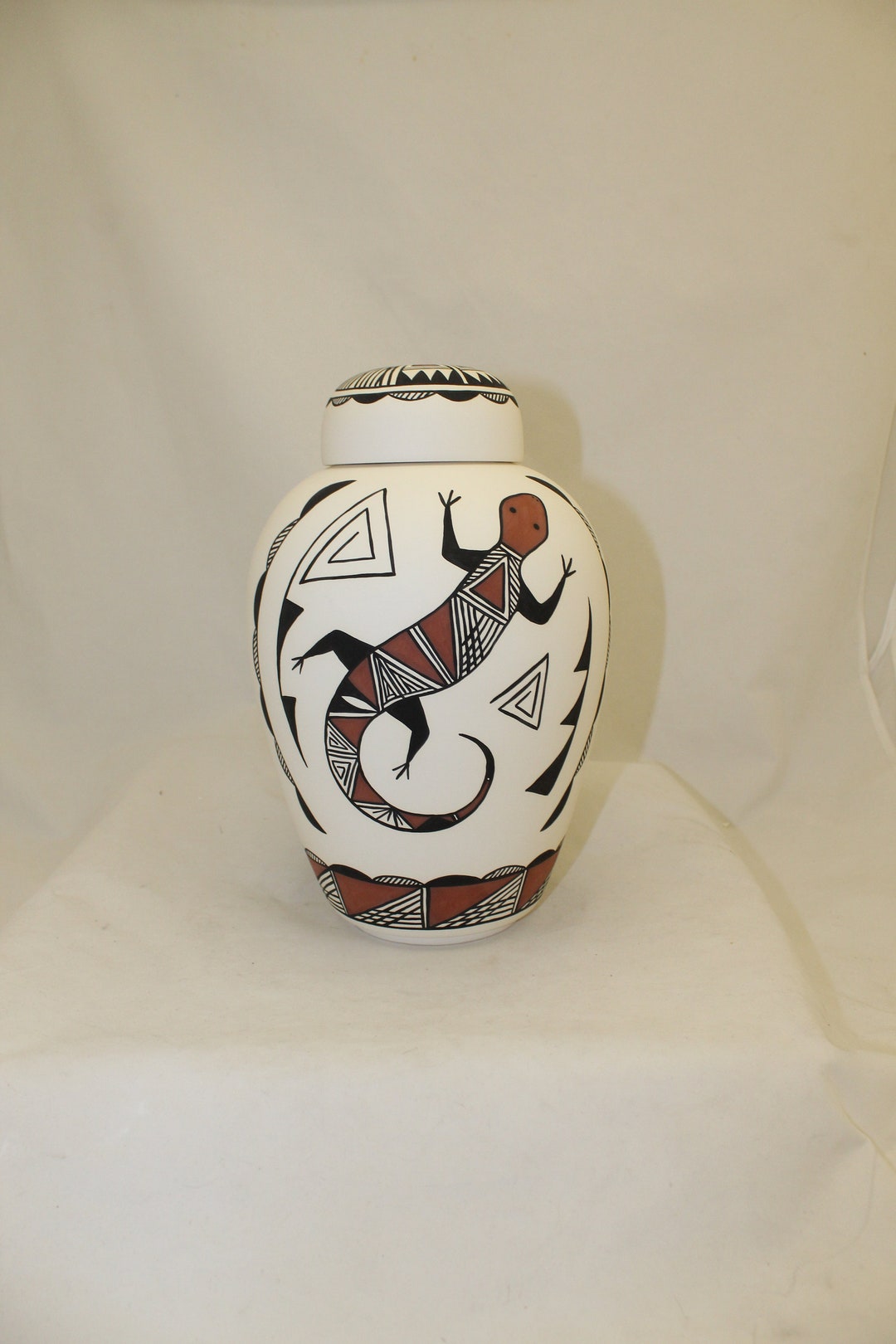 Lizard Design on Native American Urn Adult Cremation Urn, Large ...