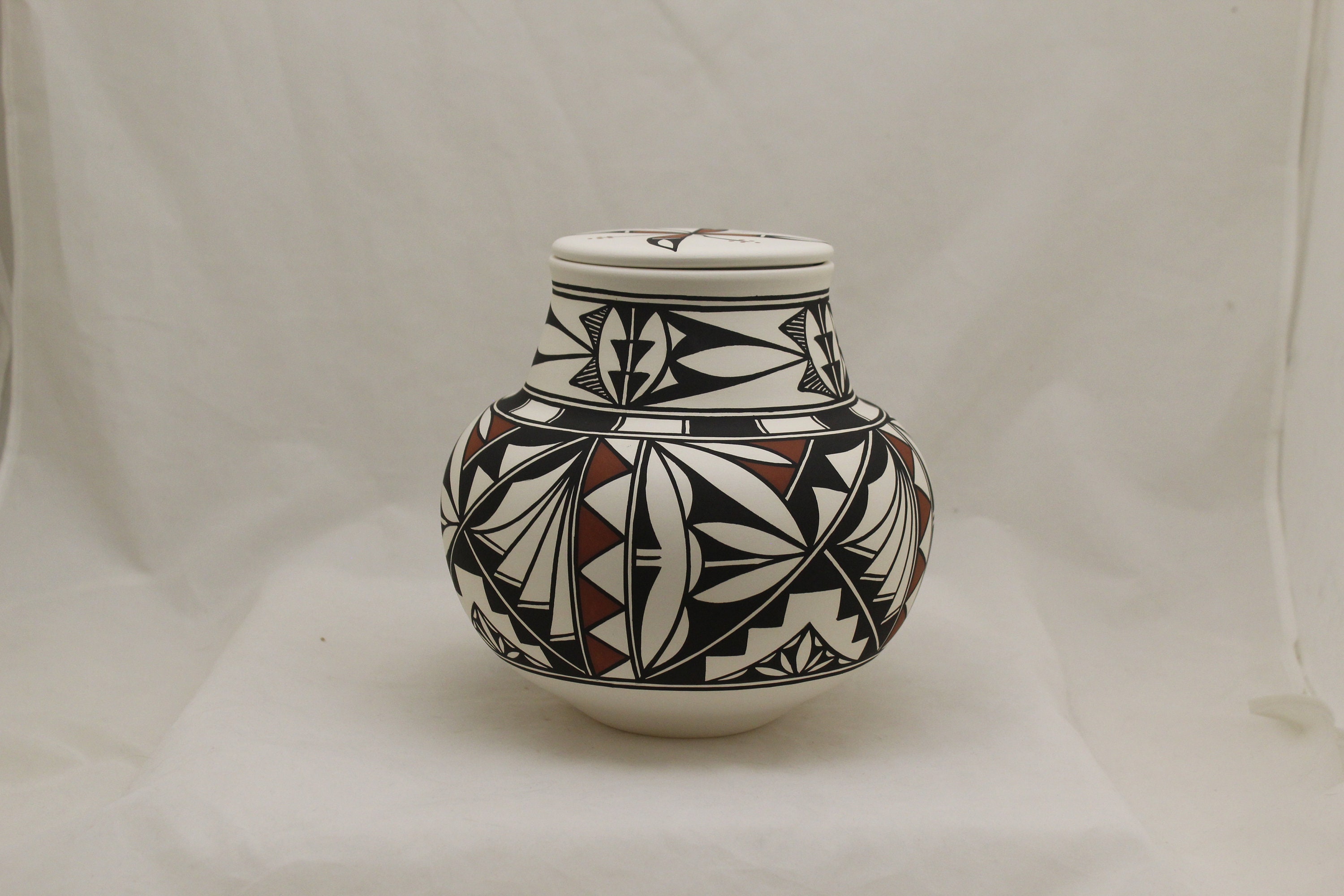 Native American Urn Ceramic Jar with Lid Cremation Urn, Adult Cremation ...