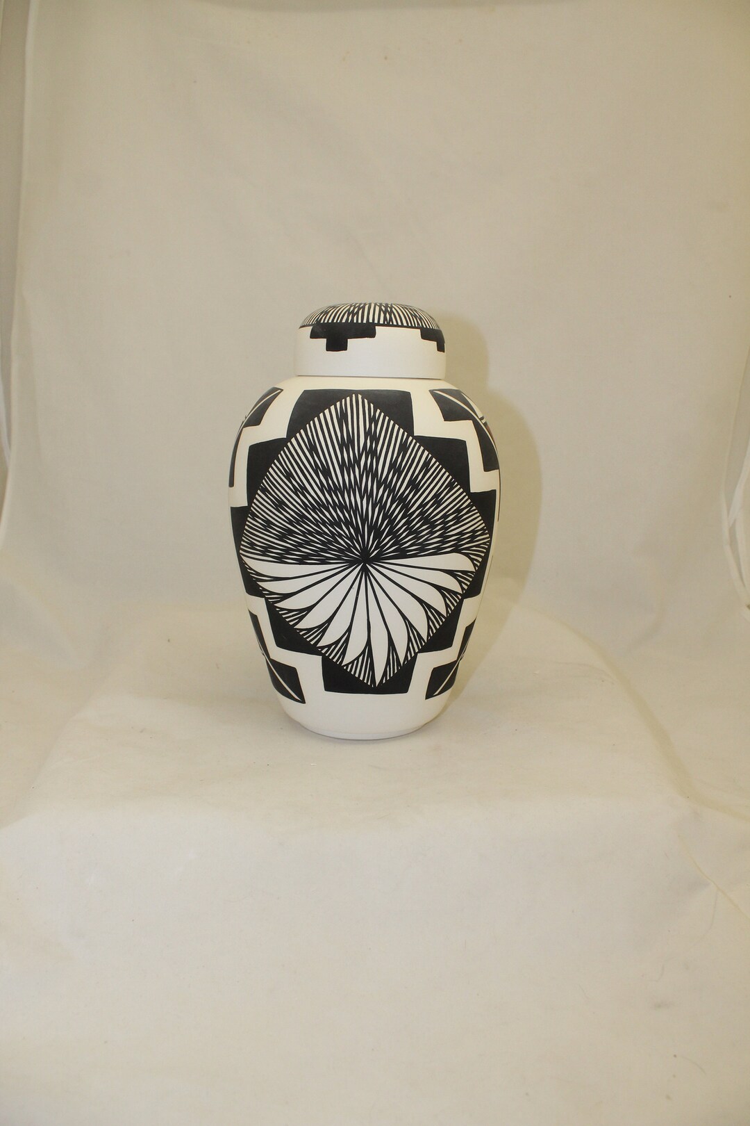 Native American Urn Adult Cremation Urn, Large Jar With Lid for Human ...