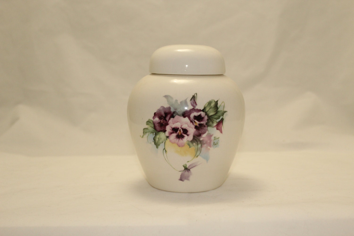 Pansy Cremation Urn for ashes, Ceramic jar with lid, Sharing urn, child ...