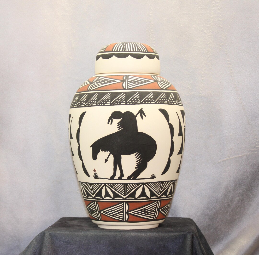 End of the Trail Native American Adult Cremation Urn for Human Ashes ...