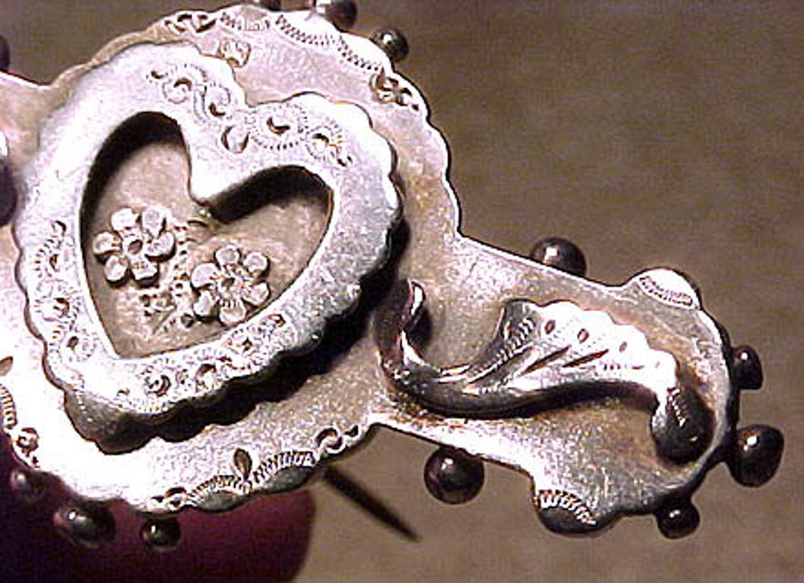 Victorian Sterling Silver SWEETHEART Friendship Brooch HEART 1875 ...