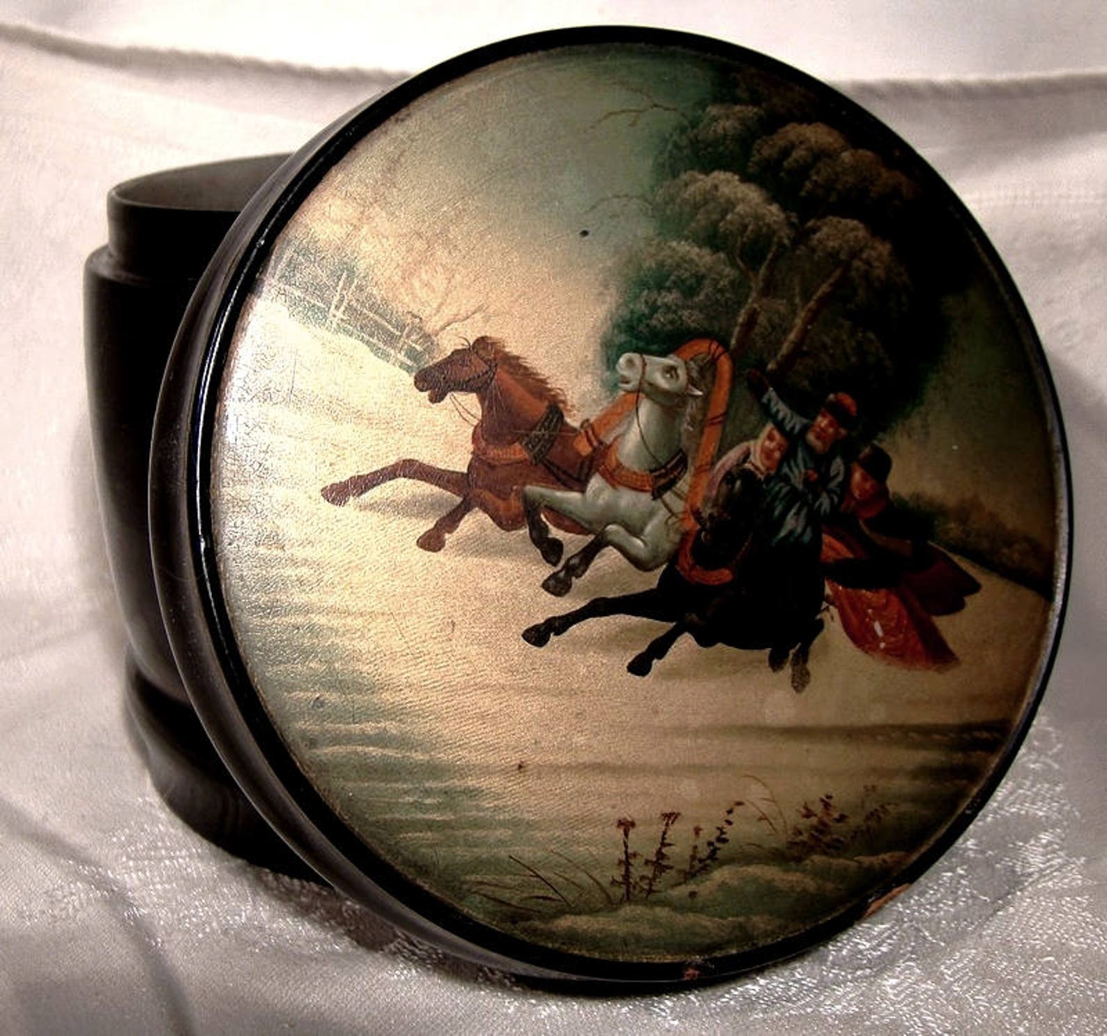 Signed Vishnyakov Russian Winter Troika Hand Painted Lacquer Box or ...