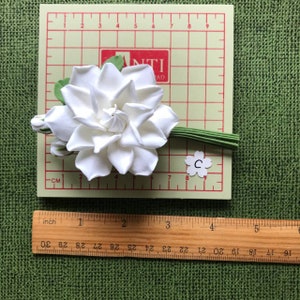Very Light Ivory Gardenia. Buttonhole Boutonniere for Men. - Etsy