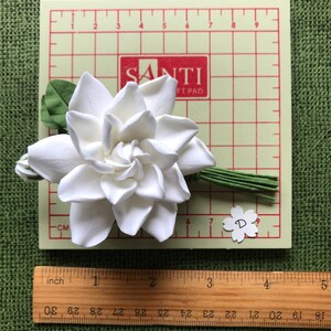 Very Light Ivory Gardenia. Buttonhole Boutonniere for Men. - Etsy