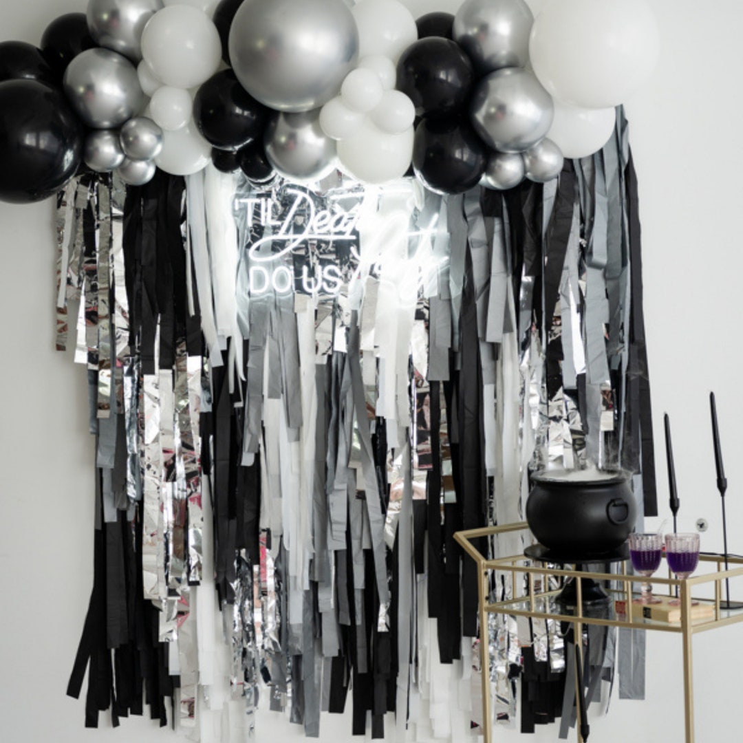 Graduation Fringe Backdrop and Balloon Garland Class of 2024 ...