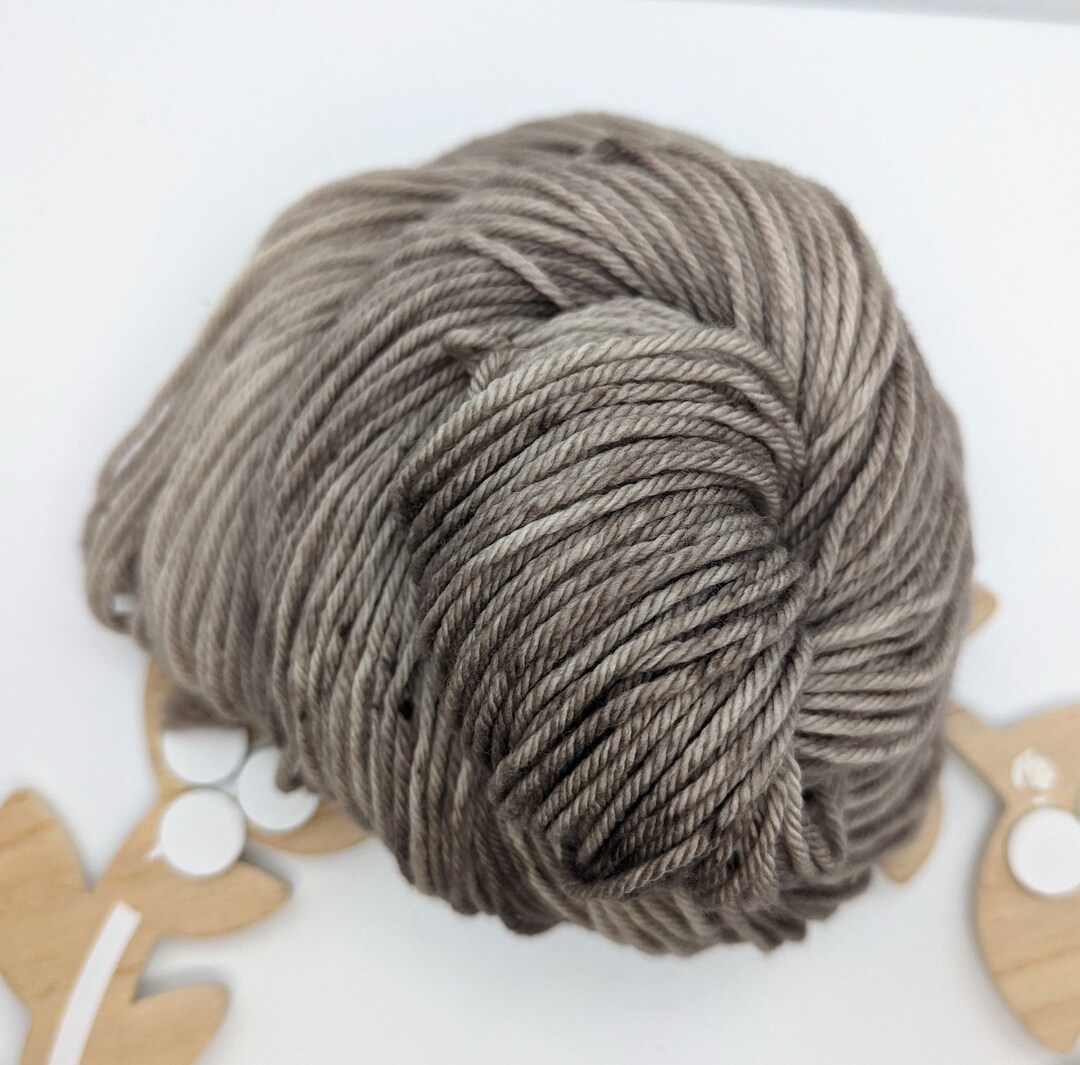 Worsted Weight Yarn - Prairie / Light Tan Sandy Brown With Dark Brown ...