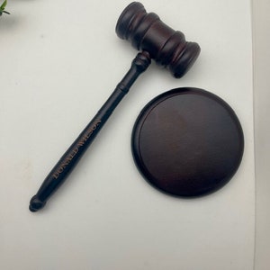 Personalized Gavel, Engraved Wooden Gavel, Judge Gift - Etsy