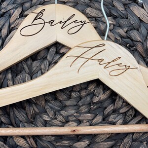 Engraved Name Hanger, Engraved Wooden Hanger, Personalized Hanger - Etsy
