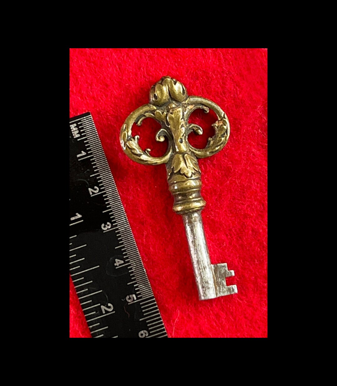 Antique Brass Barrel Skeleton Key GENUINE Old Key Fancy Top More Exotic ...