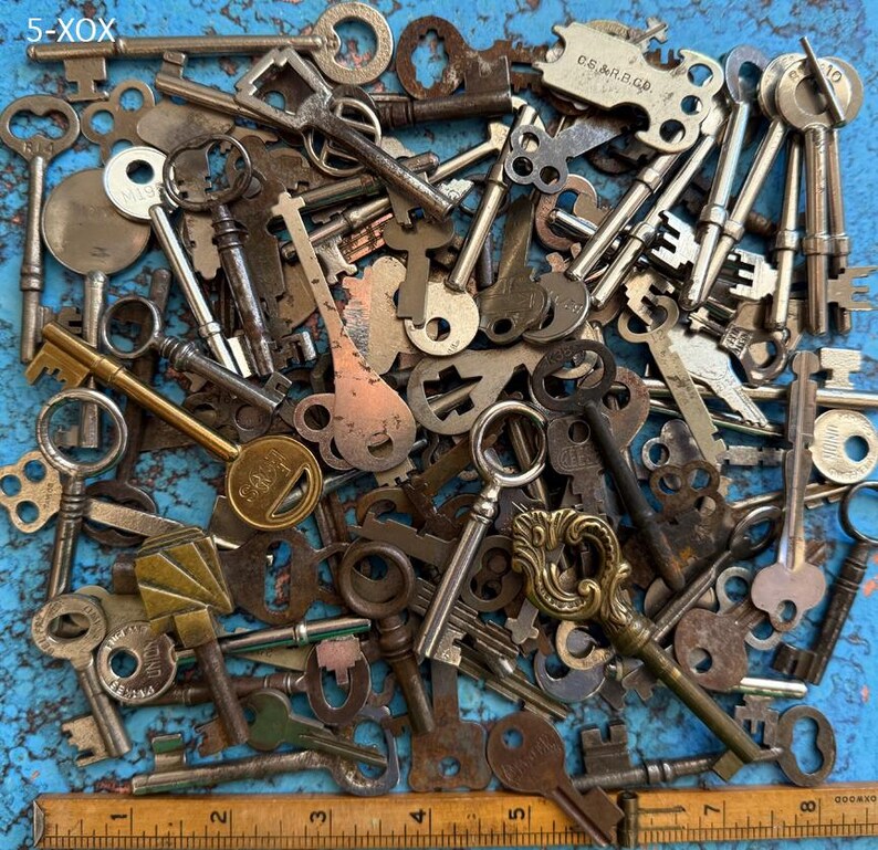 Old Keys Massive Old Geezer Lot 100+ Skeleton Brass Flat Antique ...