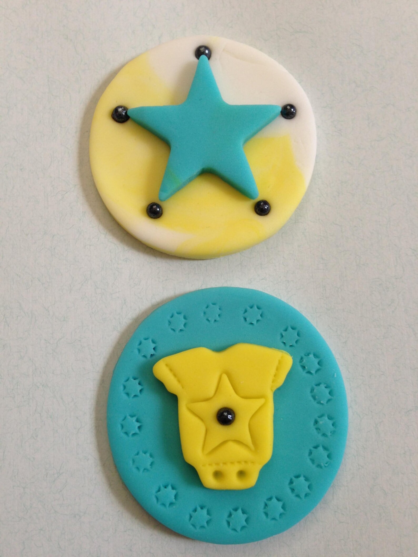 Fondant Topper, Baby Shower Cupcake or Cookie Toppers - Etsy