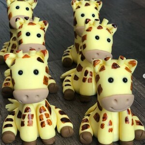 Edible Fondant Cake Topper- 3D Giraffe Birthday Cake, Safari Birthday ...