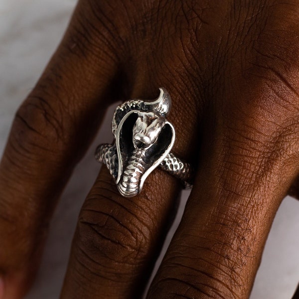 Cobra Ring - Etsy