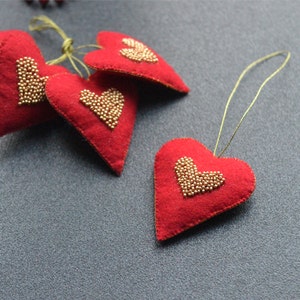 Set of 5 Red Felt Heart Ornaments Rustic Primitive Valentines Decor ...