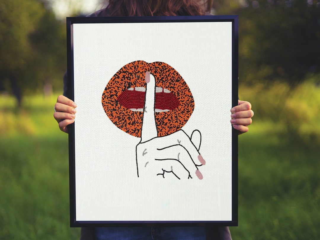Hush Lip Wall Art, Pop Art Framed Wall Décor, Girl Woman Retro Wall Art ...