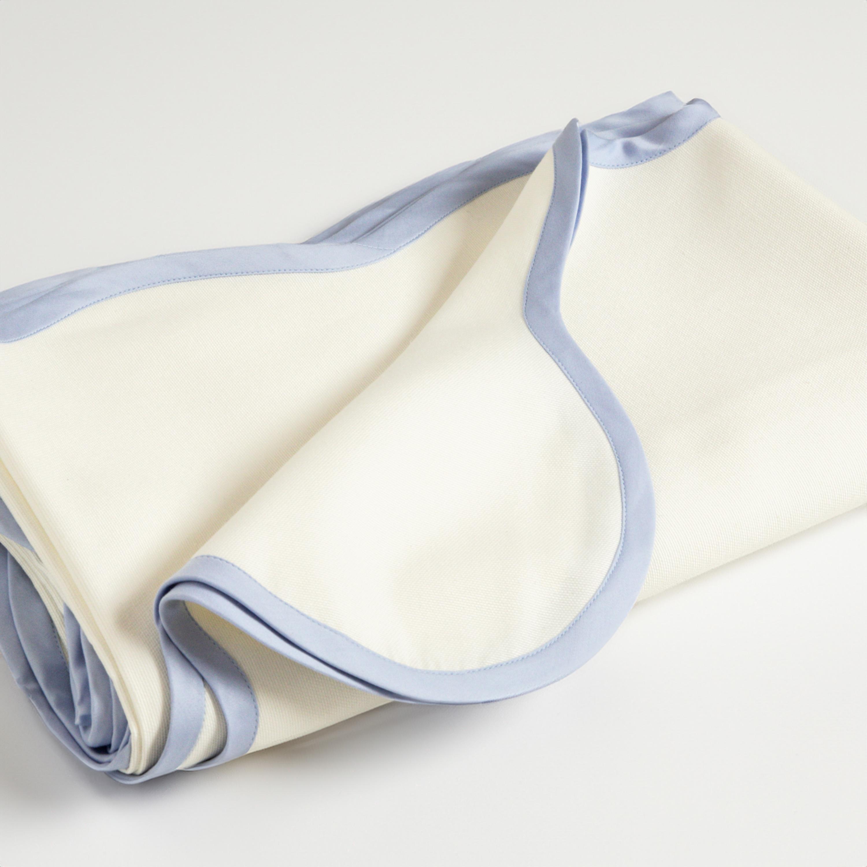 Scallop Edge Cotton Blend Tablecloth: Custom Color Trim - Etsy