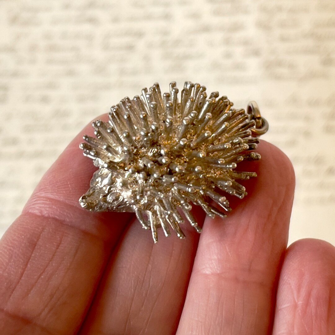 Vintage Hedgehog Charm/pendant/jewellery Large 16g Solid - Etsy