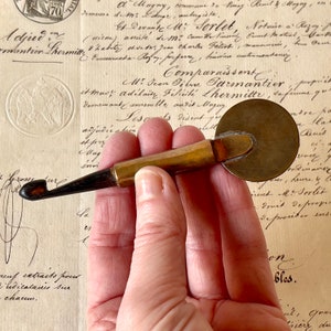 Antique Victorian Crochet Hook/rag Rug Hook Folk Art/naive Art Scratch ...