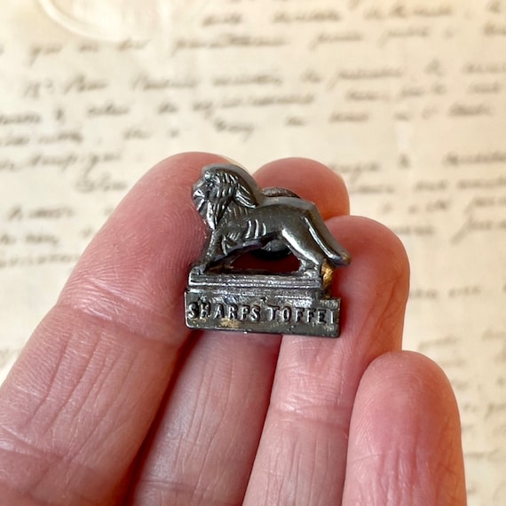 Vintage Sharps Toffee British Empire Exhibition Lapel… - Gem
