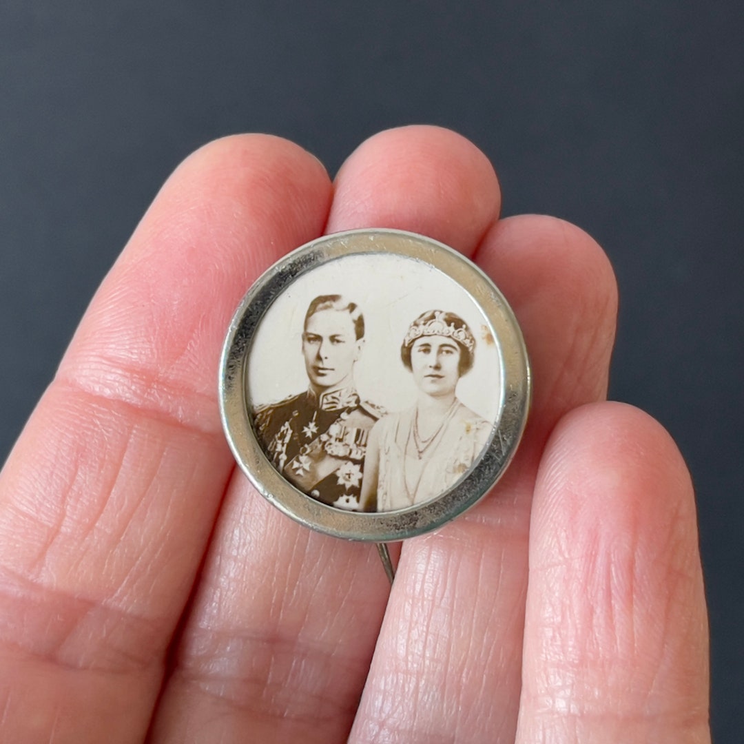 Antique/vintage King George VI & Queen Elizabeth Pin/badge Royal ...