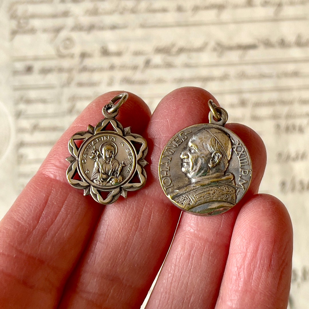 Vintage Italian Religious Charms/scapulars Pope Johannes XXIII & S ...