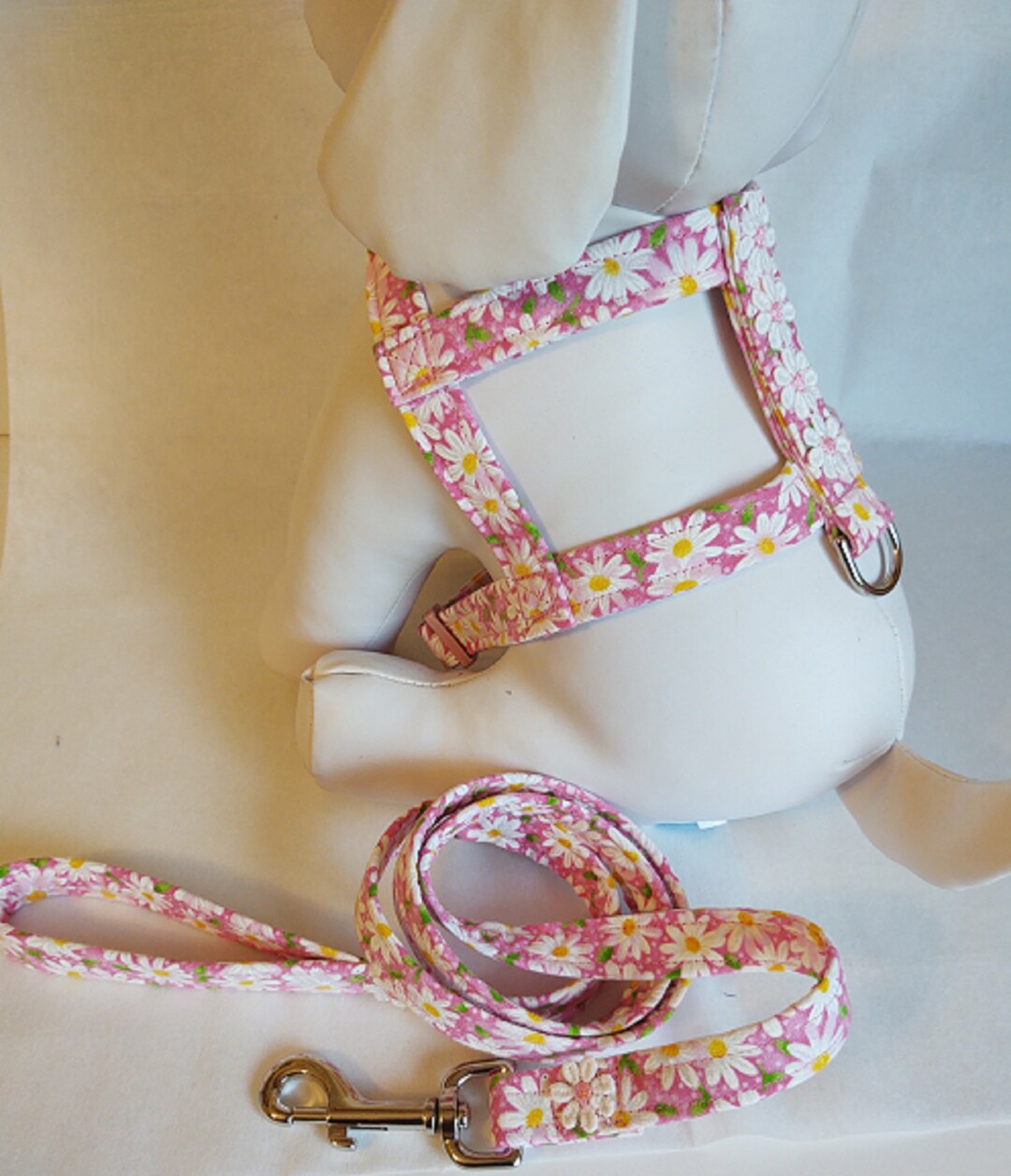 Custom Dog Harnesses and Leashes - Dog Leash - Daisy - Dog Accessories ...
