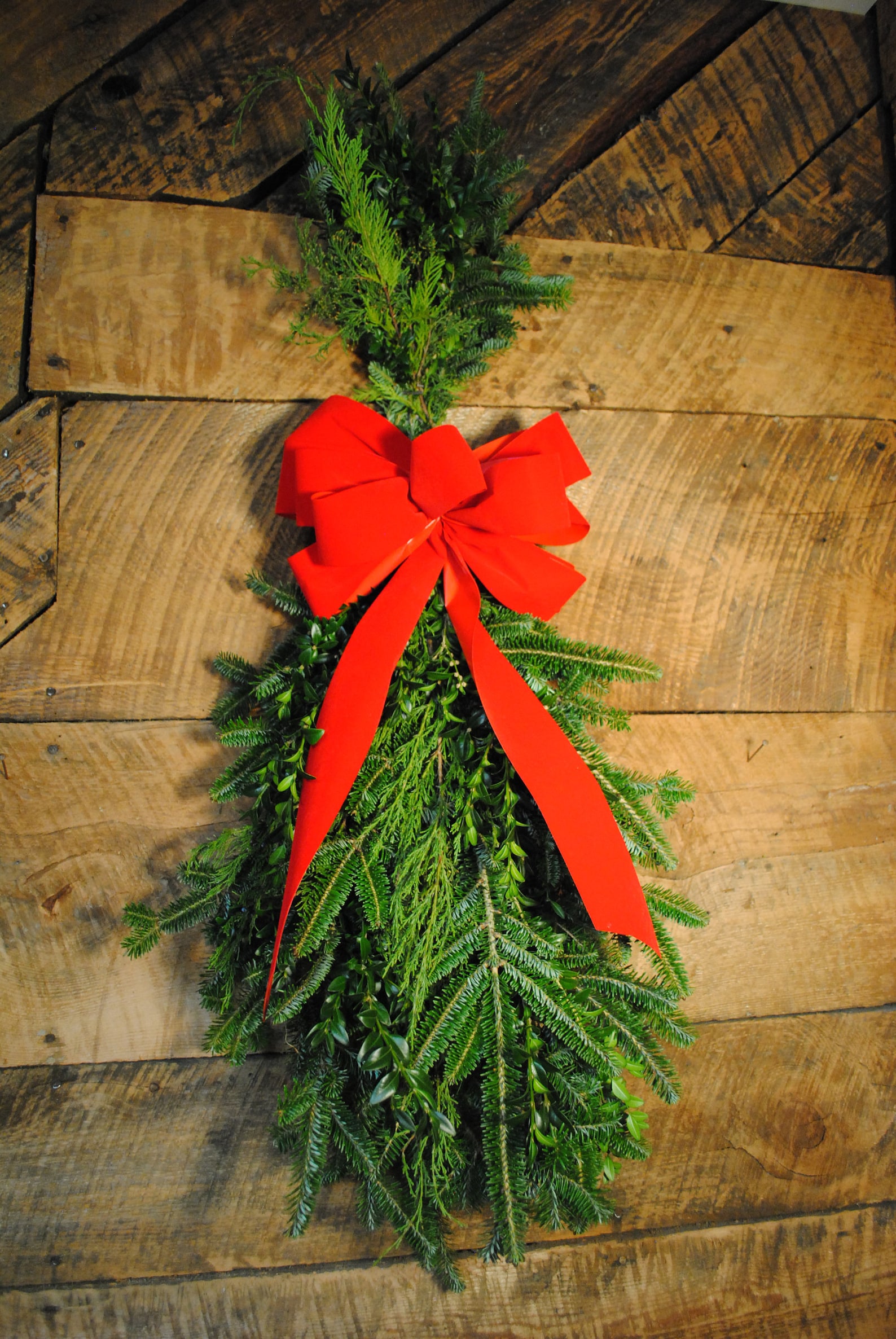 24 Gift Fresh Mixed Swag with pinecones berries and Bow | Etsy