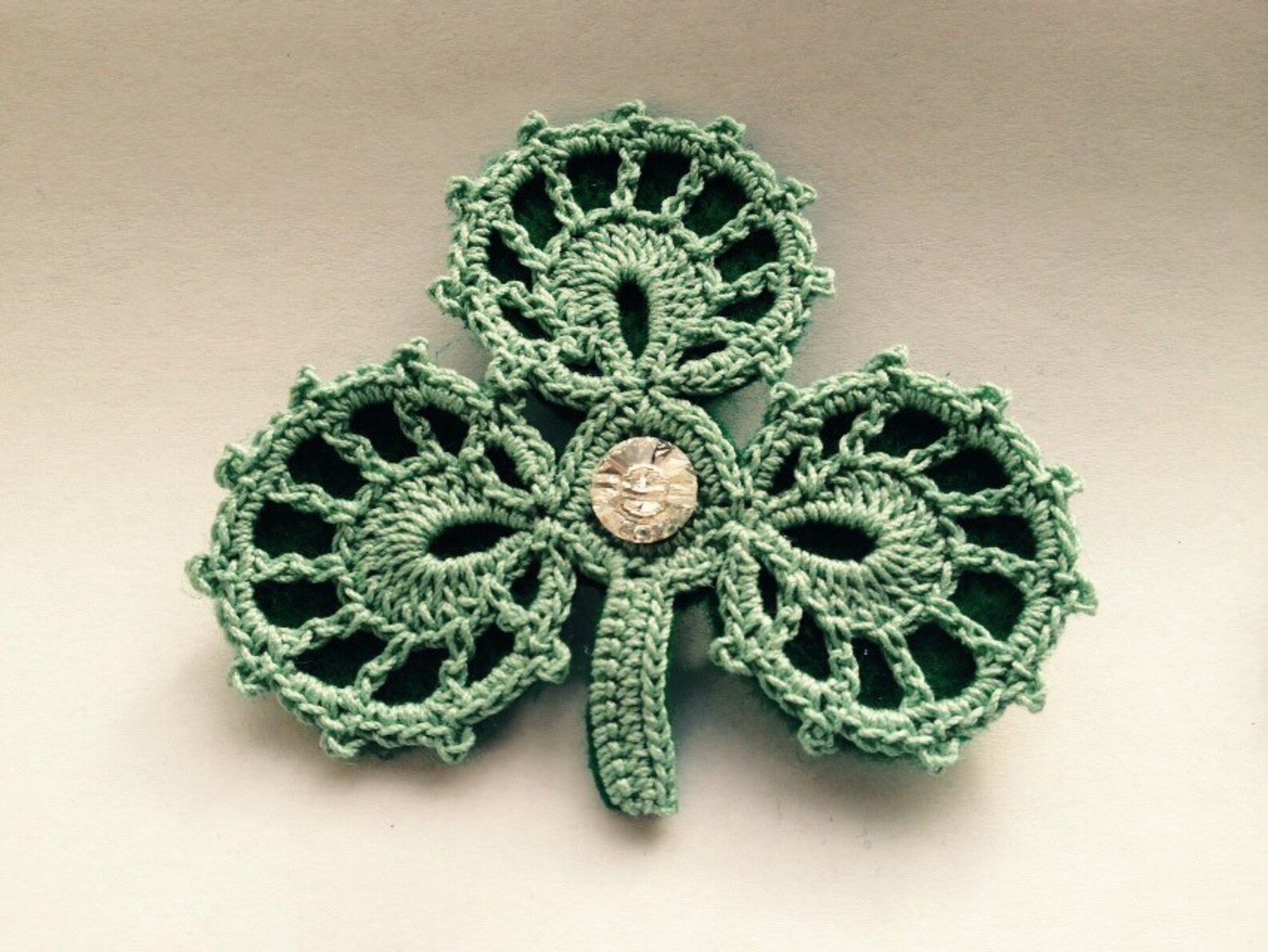 Irish Lace Shamrock Brooch Pin - Perfect for Paddys' Day - Etsy
