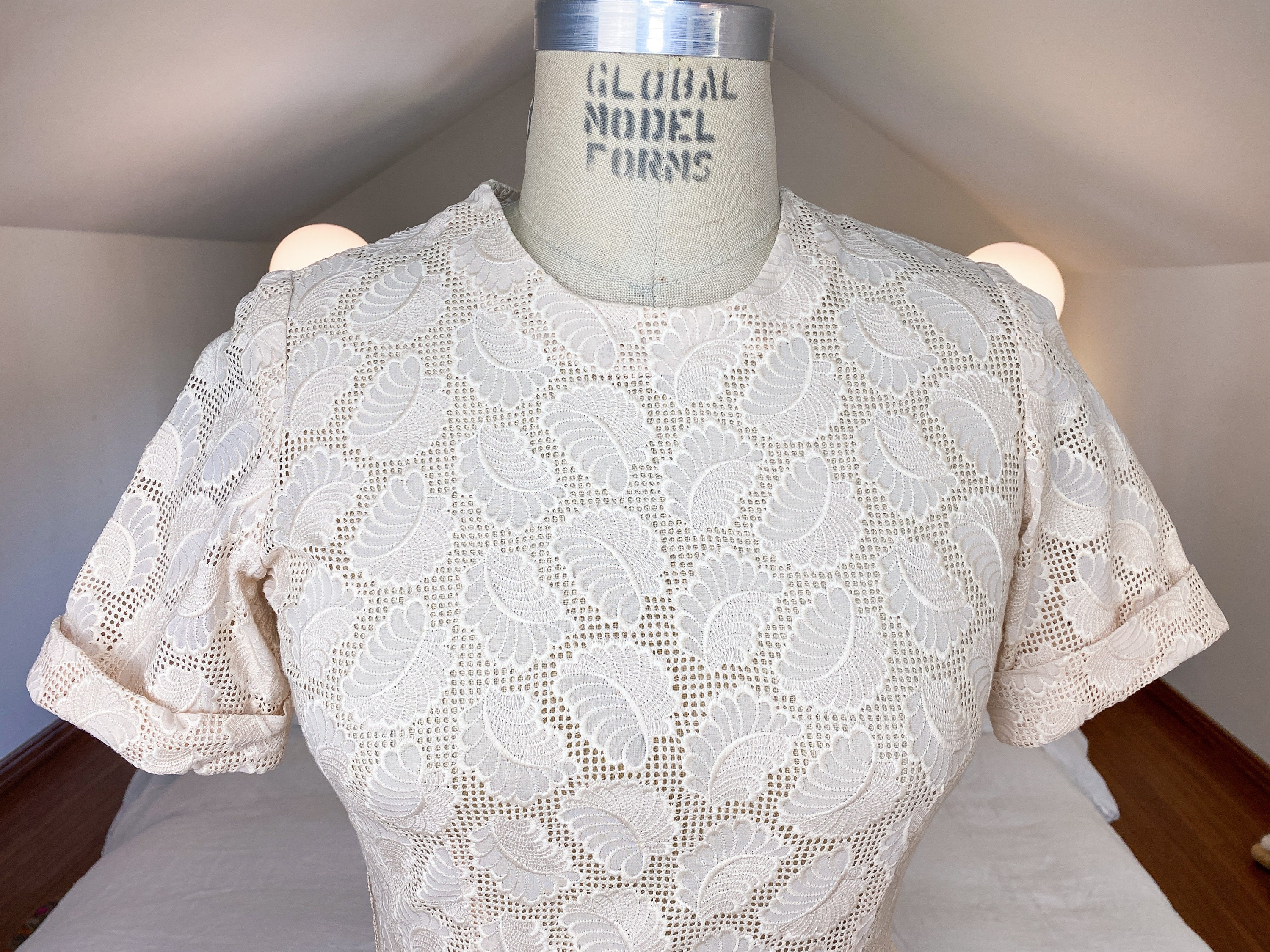 Vintage 60's Ivory Filipino Lace Feather Pattern Bodycon | Etsy