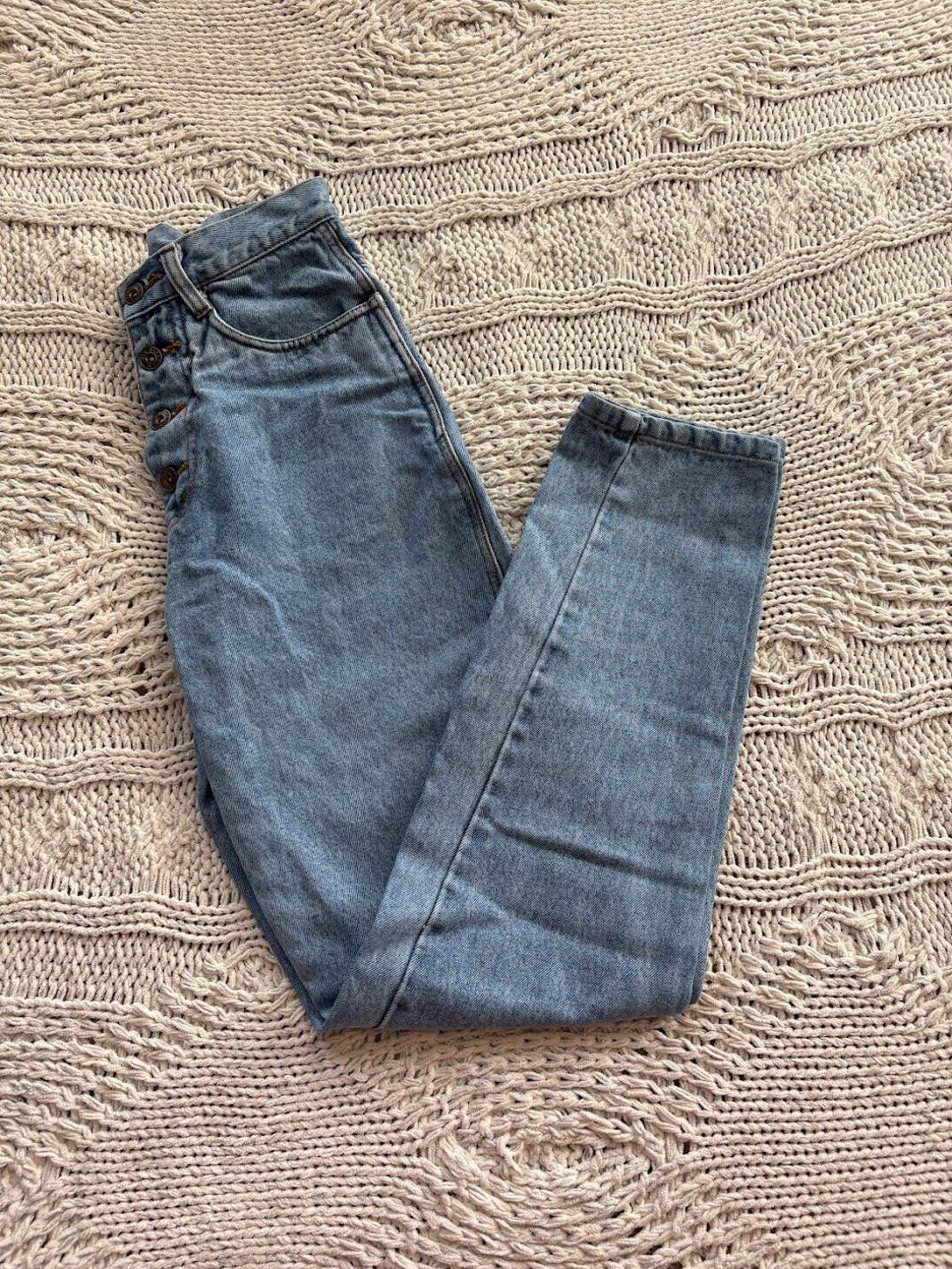 Vintage Rio High-waisted Jeans – 80s Light Wash Denim, Button-fly (24 ...